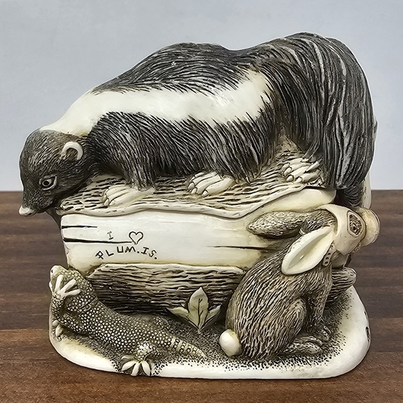 Harmony Kingdom | Other | Vintage 998 Harmony Kingdom Foul Play Skunk ...